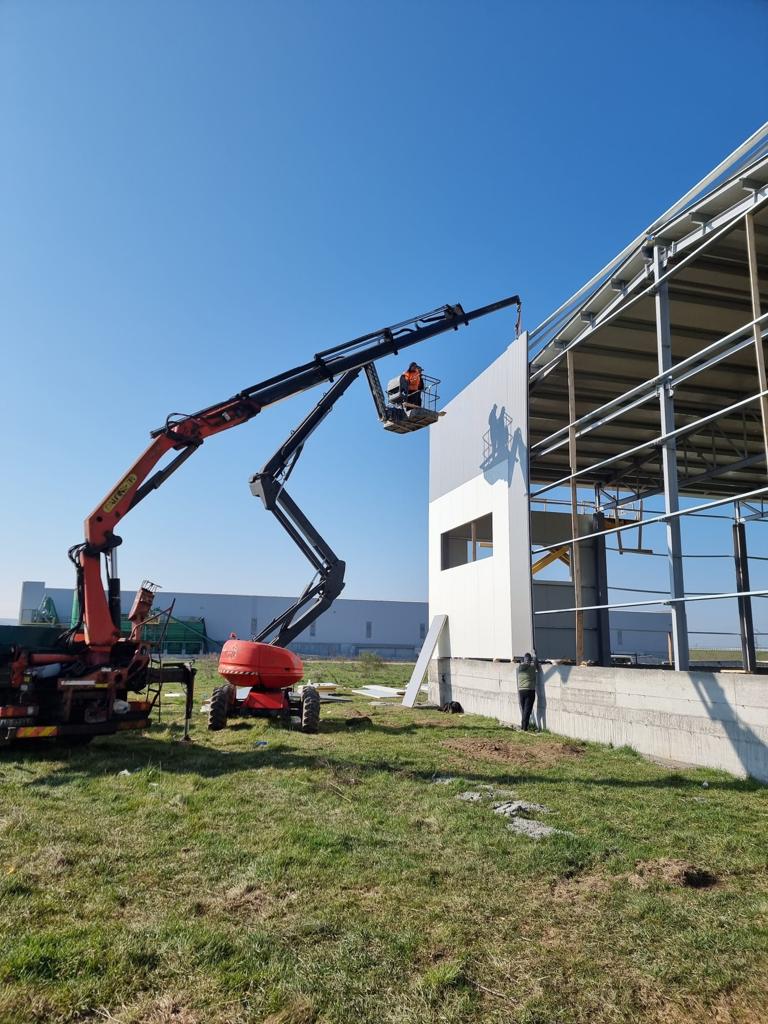 Constructii Hale Ramnicu Valcea 2024 - Florida Magic